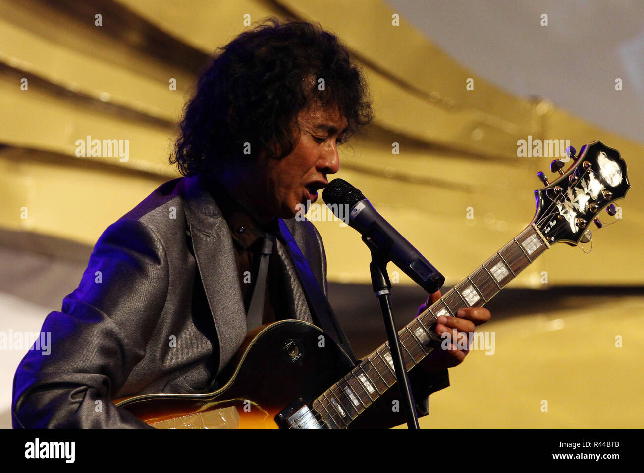 George benson indonesia hi-res stock photography and images - Alamy