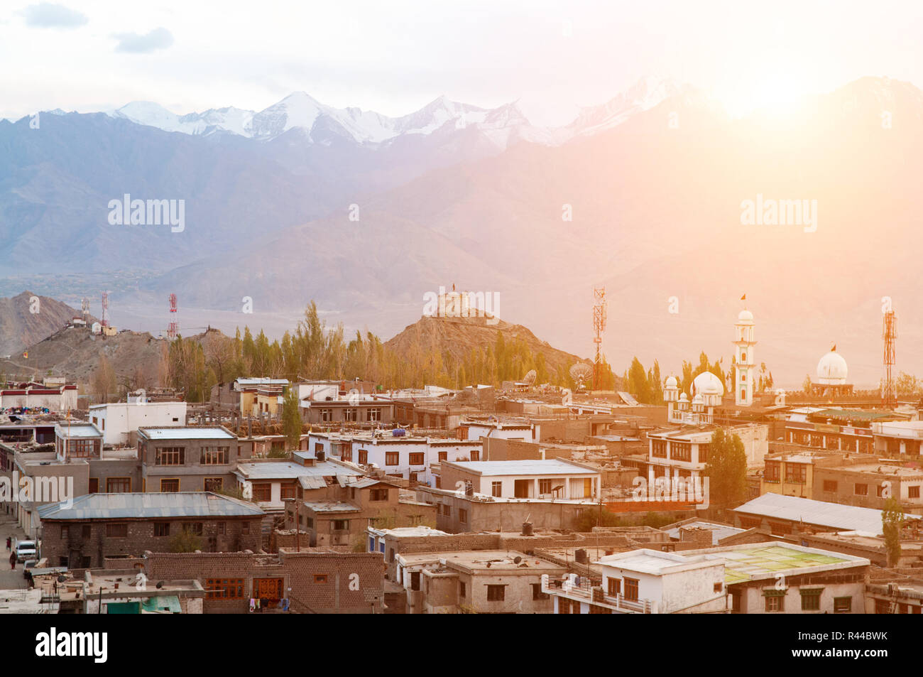 Market scene in north india hi-res stock photography and images - Alamy