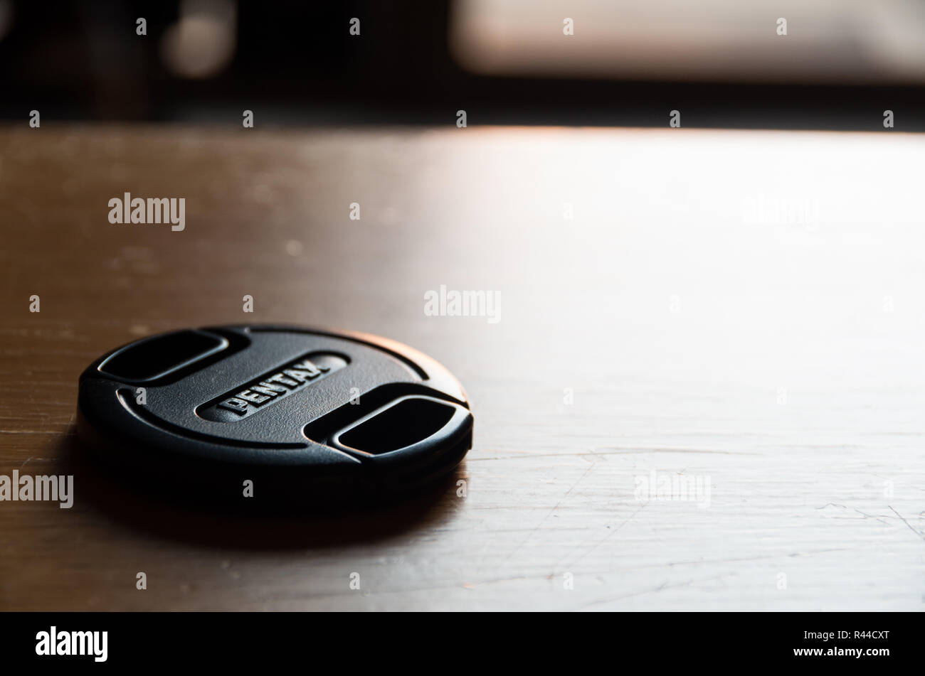 Tabletop photographer hi-res stock photography and images - Alamy