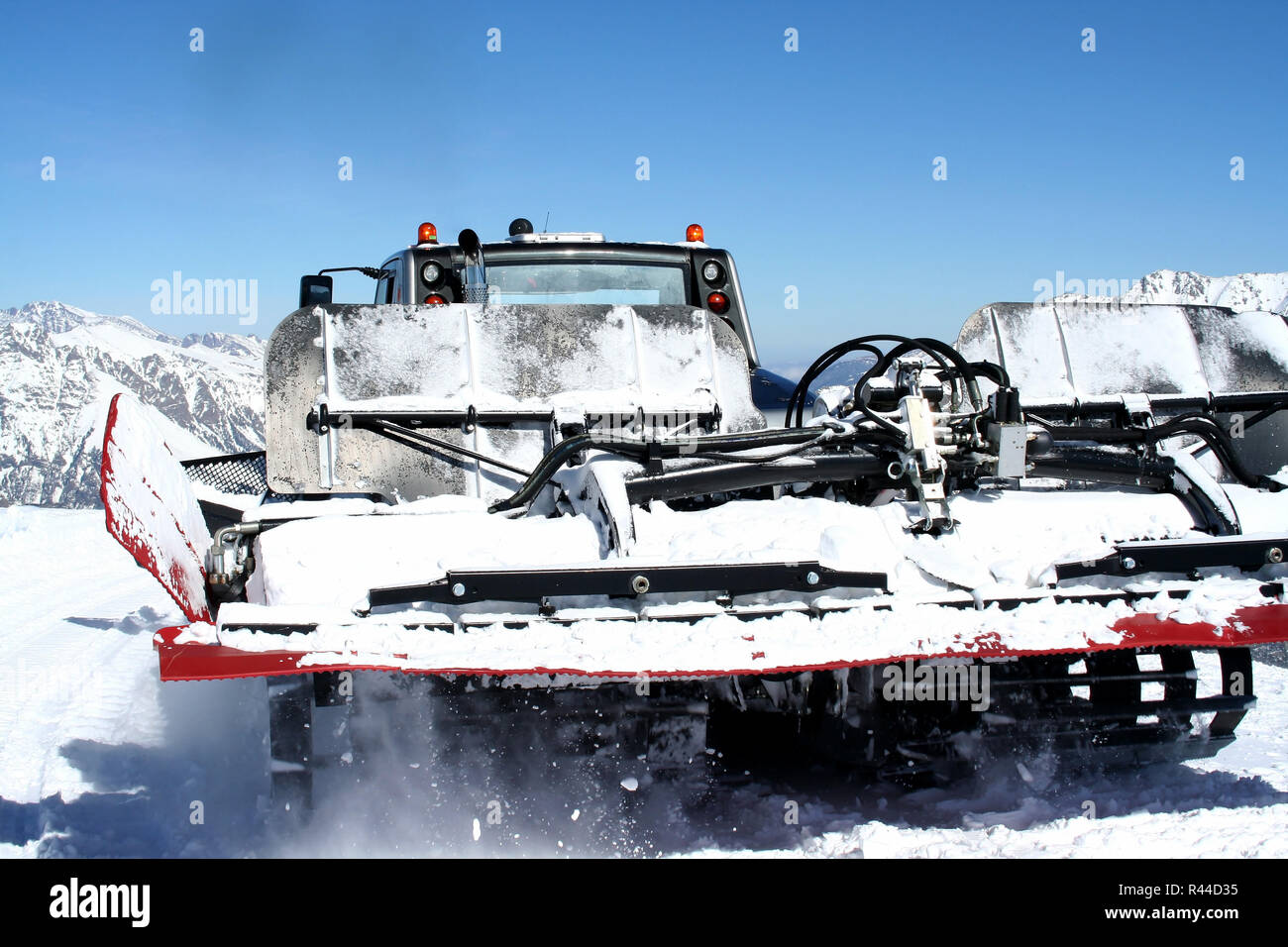 Ratrak High Resolution Stock Photography and Images - Alamy