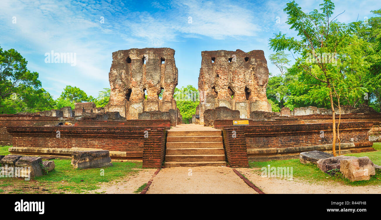 Royal Palace of King Parakramabahu. Panorama Stock Photo - Alamy