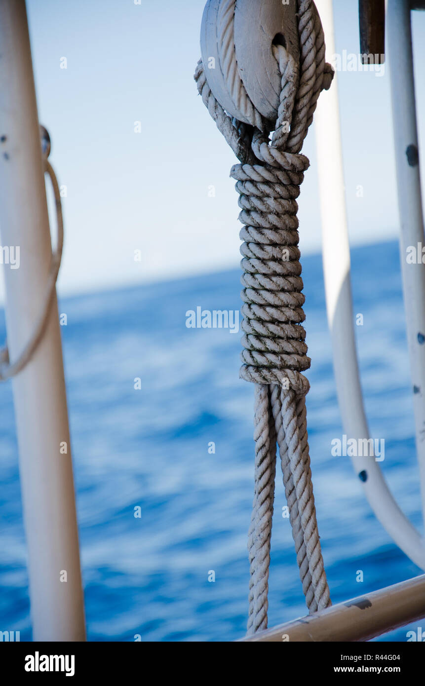 mooring rope on sailing ship Stock Photo - Alamy