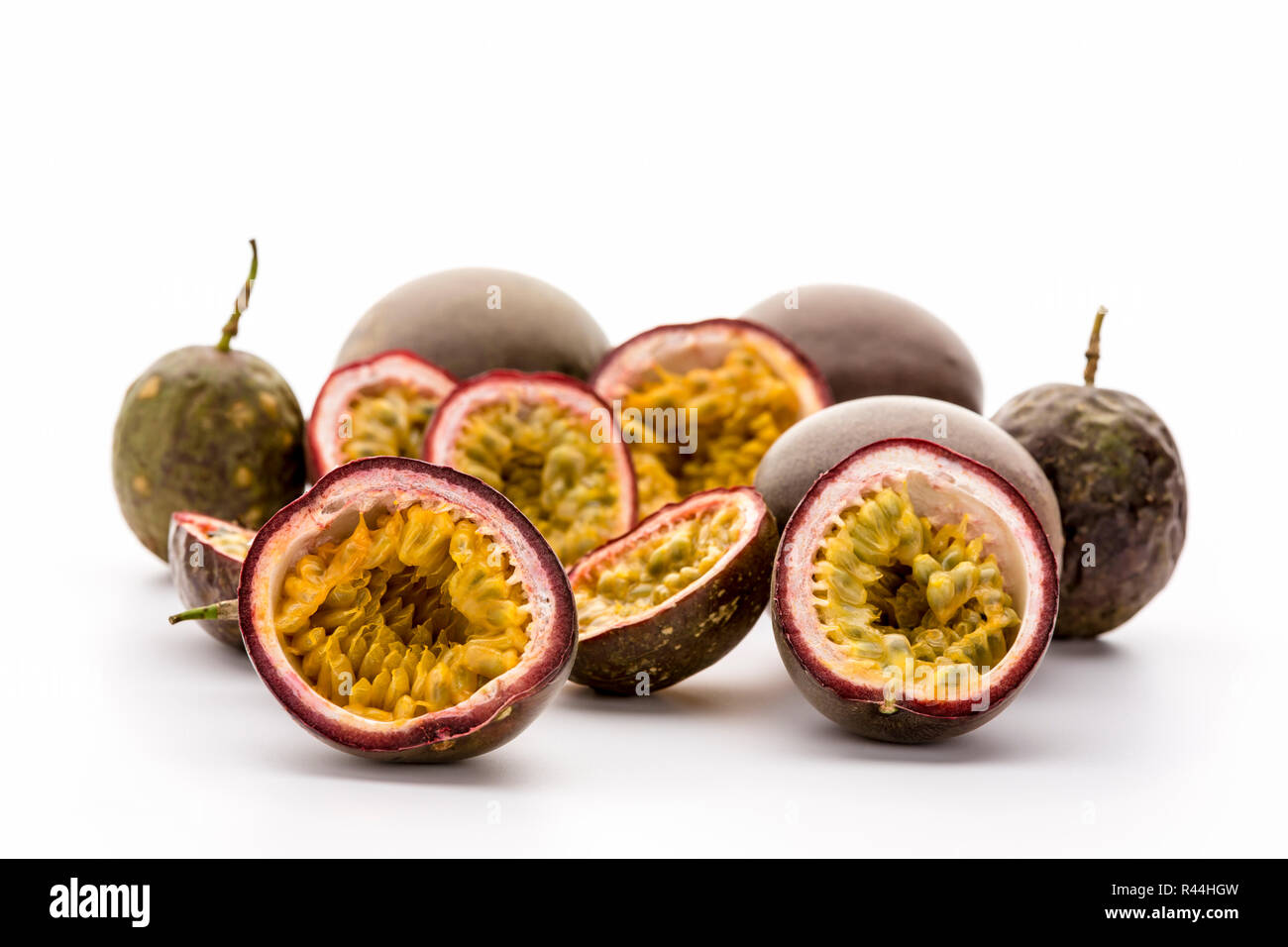 Yellow passionfruits hi-res stock photography and images - Alamy