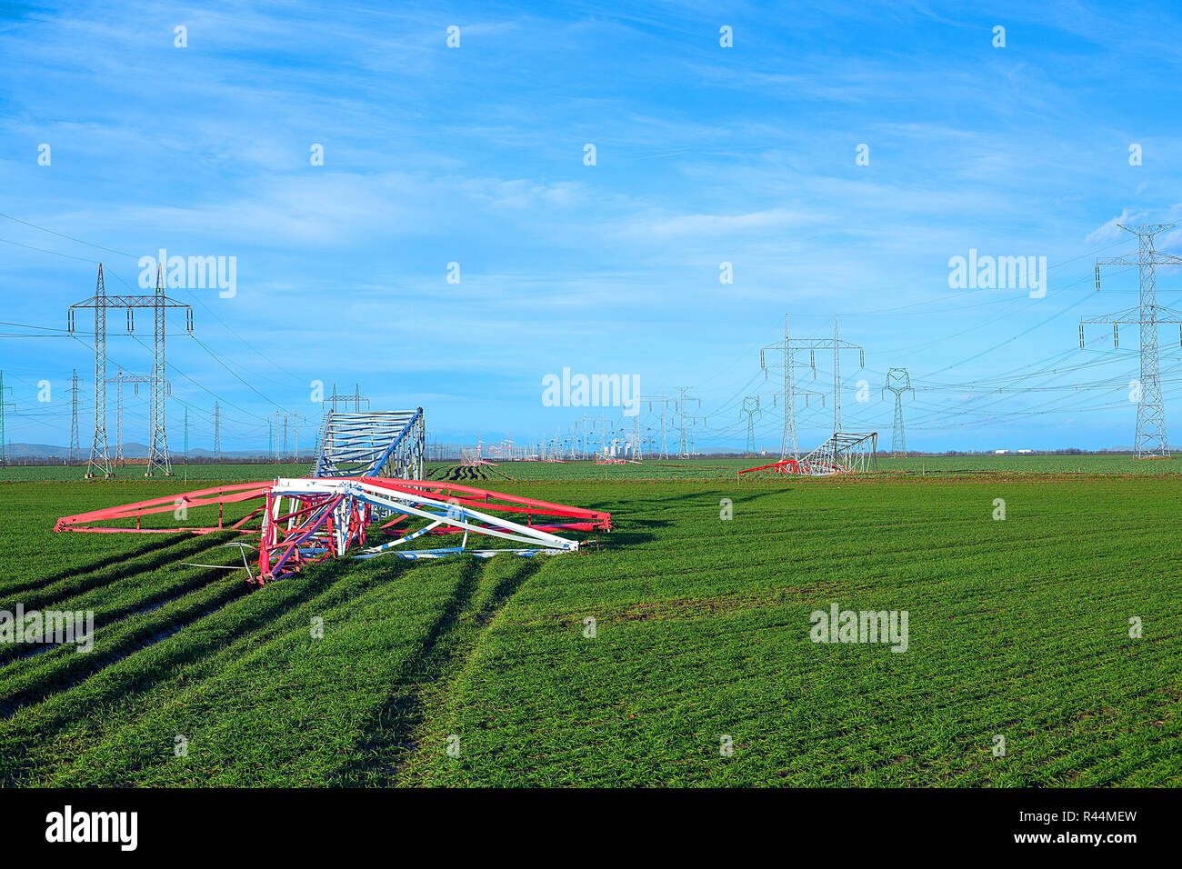 Terminal tower electricity pylon hi-res stock photography and images ...