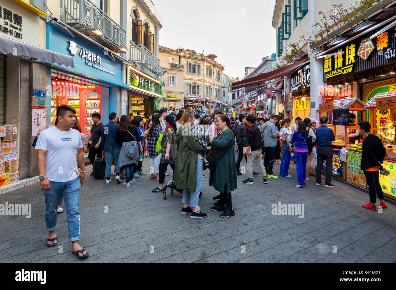 Shopping street in old Xiamen, Fujian, China Stock Photo - Alamy