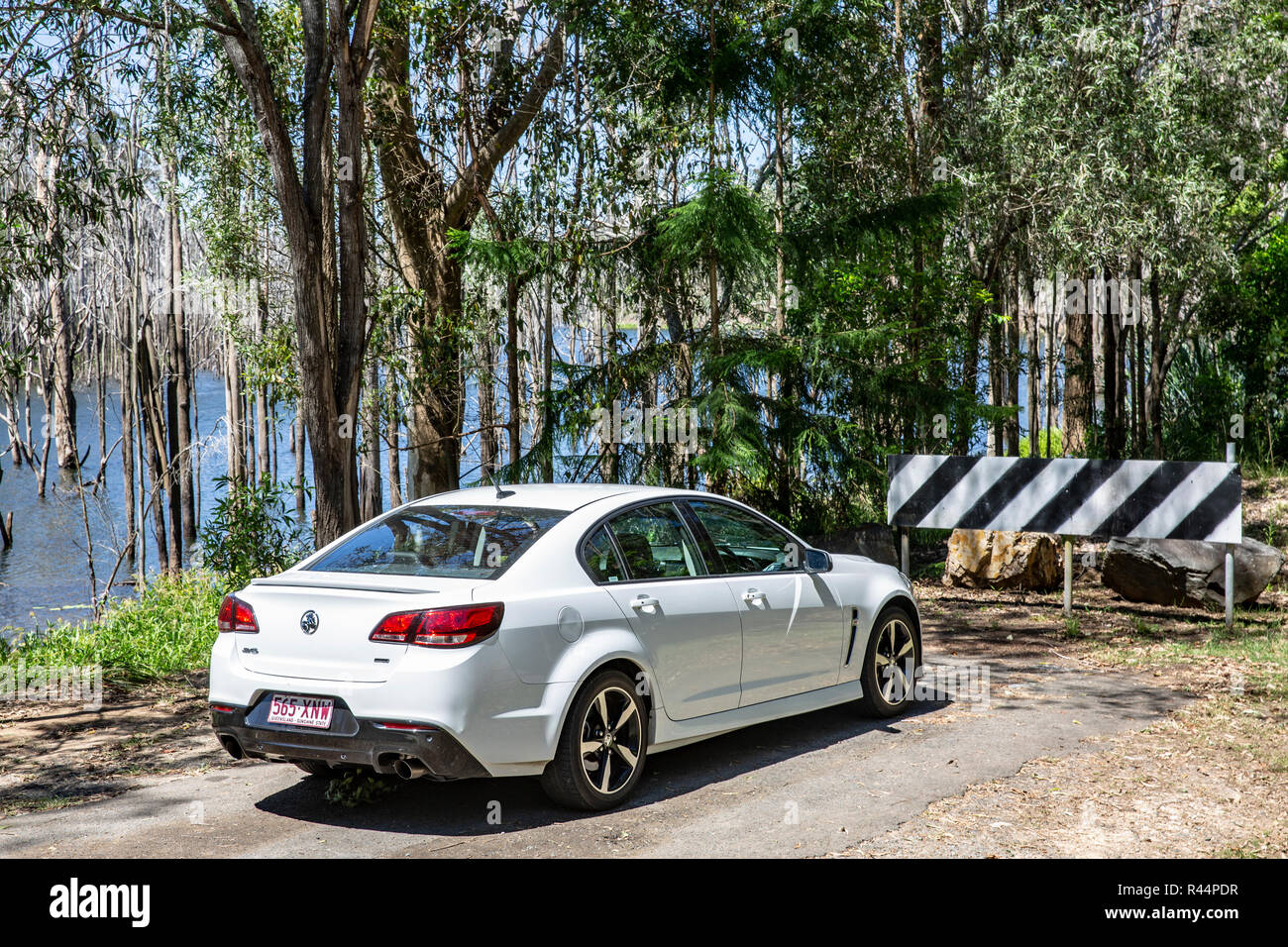 White holden commodore hi-res stock photography and images - Alamy