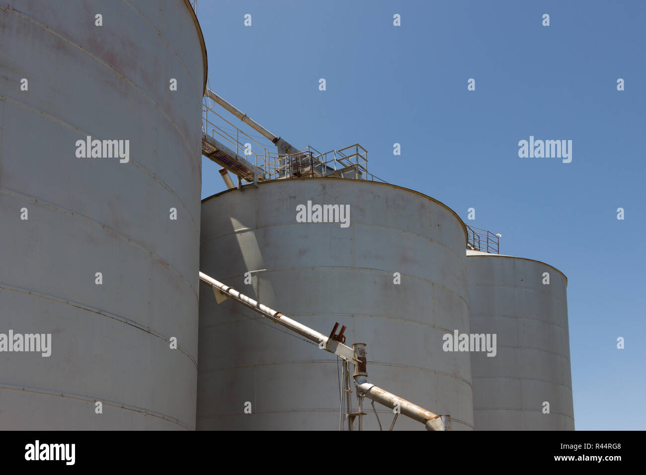 Large Grain Silos Stock Photo - Alamy