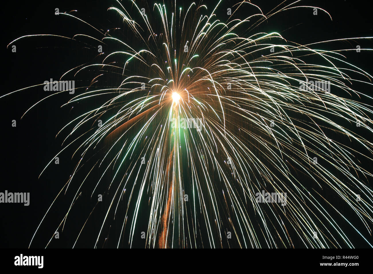 Light firecrackers hi-res stock photography and images - Alamy