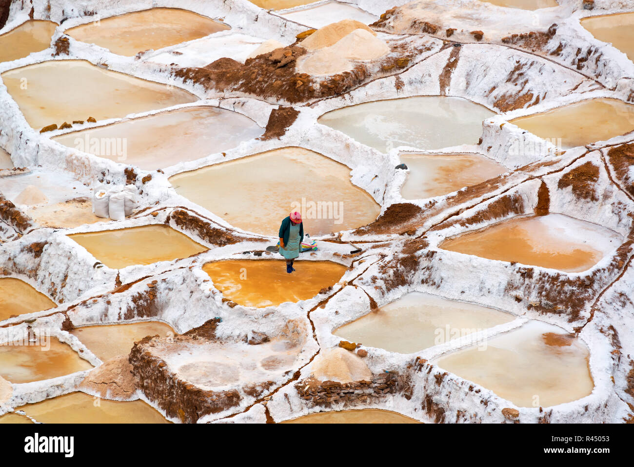 Tourist salt pans maras hi-res stock photography and images - Alamy