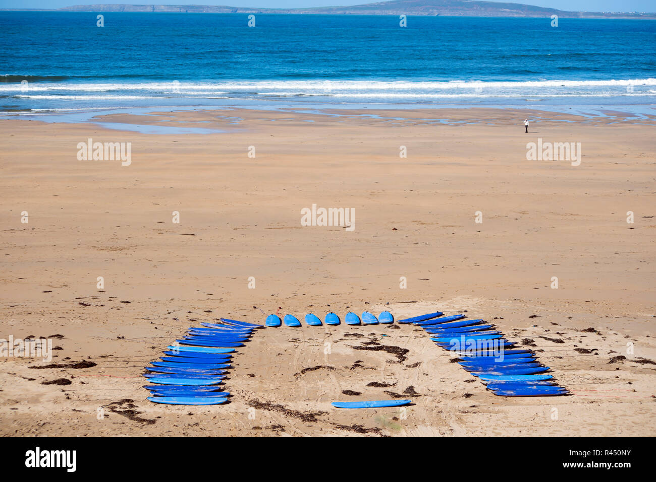 blue surf boards on the beach Stock Photo - Alamy