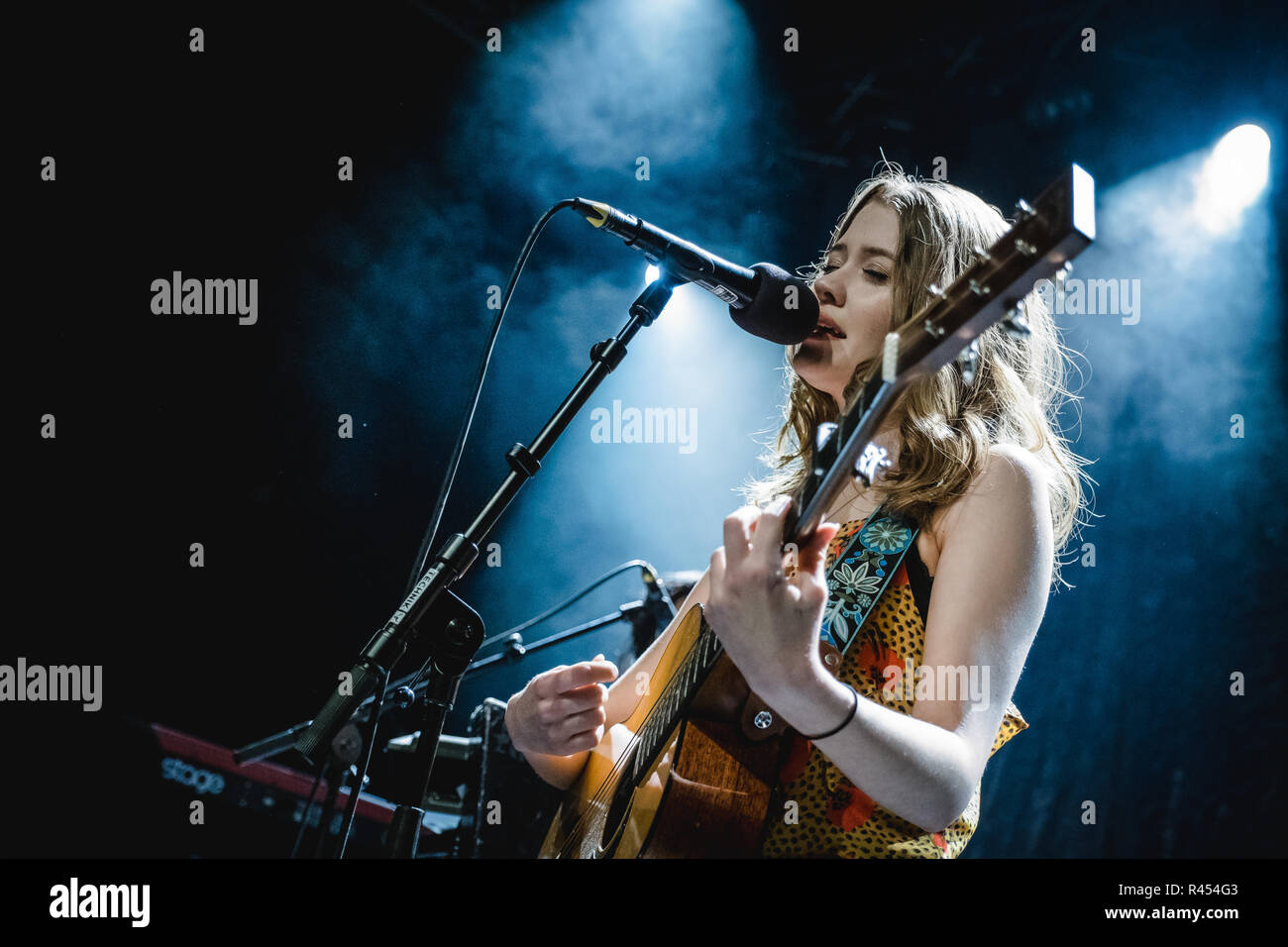 Maisie peters hi-res stock photography and images - Alamy