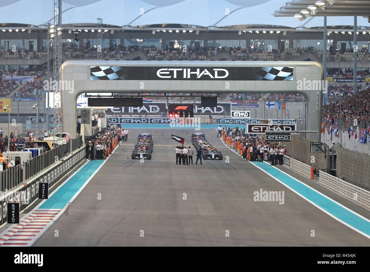 25th November 2018, Yas Marina, Abu Dhabi, United Arab Emirates; Etihad ...