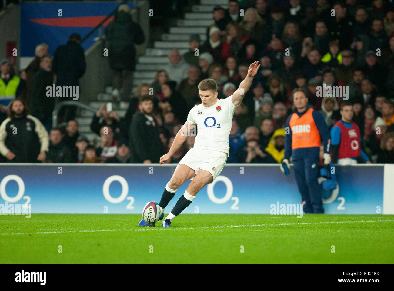 Rugby union conversion hi-res stock photography and images - Alamy