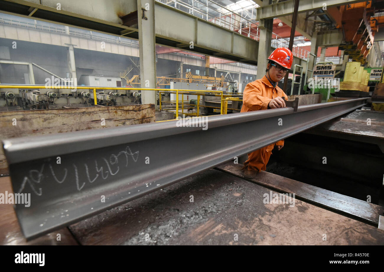 Industryhandan hi-res stock photography and images - Alamy
