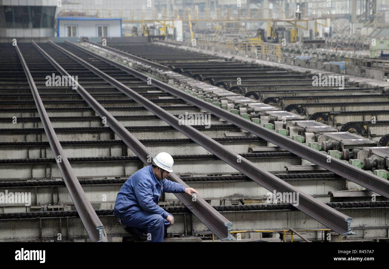 Industryhandan hi-res stock photography and images - Alamy