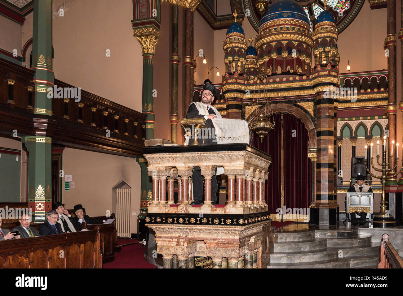 Giving marks hi-res stock photography and images - Alamy