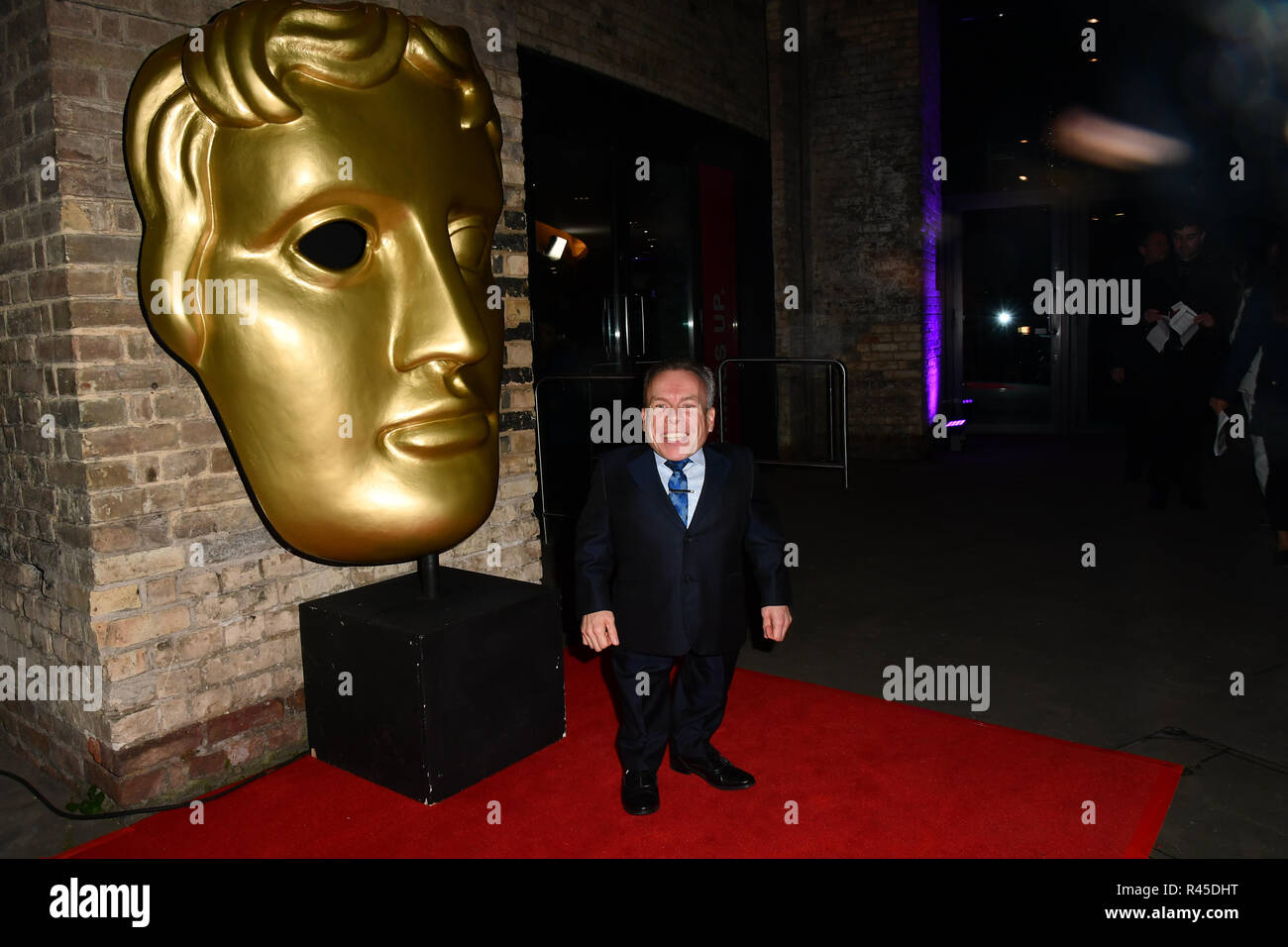Warwick Davis arrivers at the BAFTA Children's Awards 2018 at ...