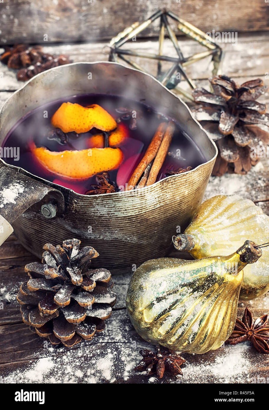 Toddy pot hi-res stock photography and images - Alamy