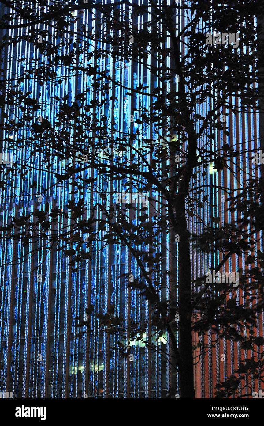 Light and shadow environment hi-res stock photography and images - Alamy