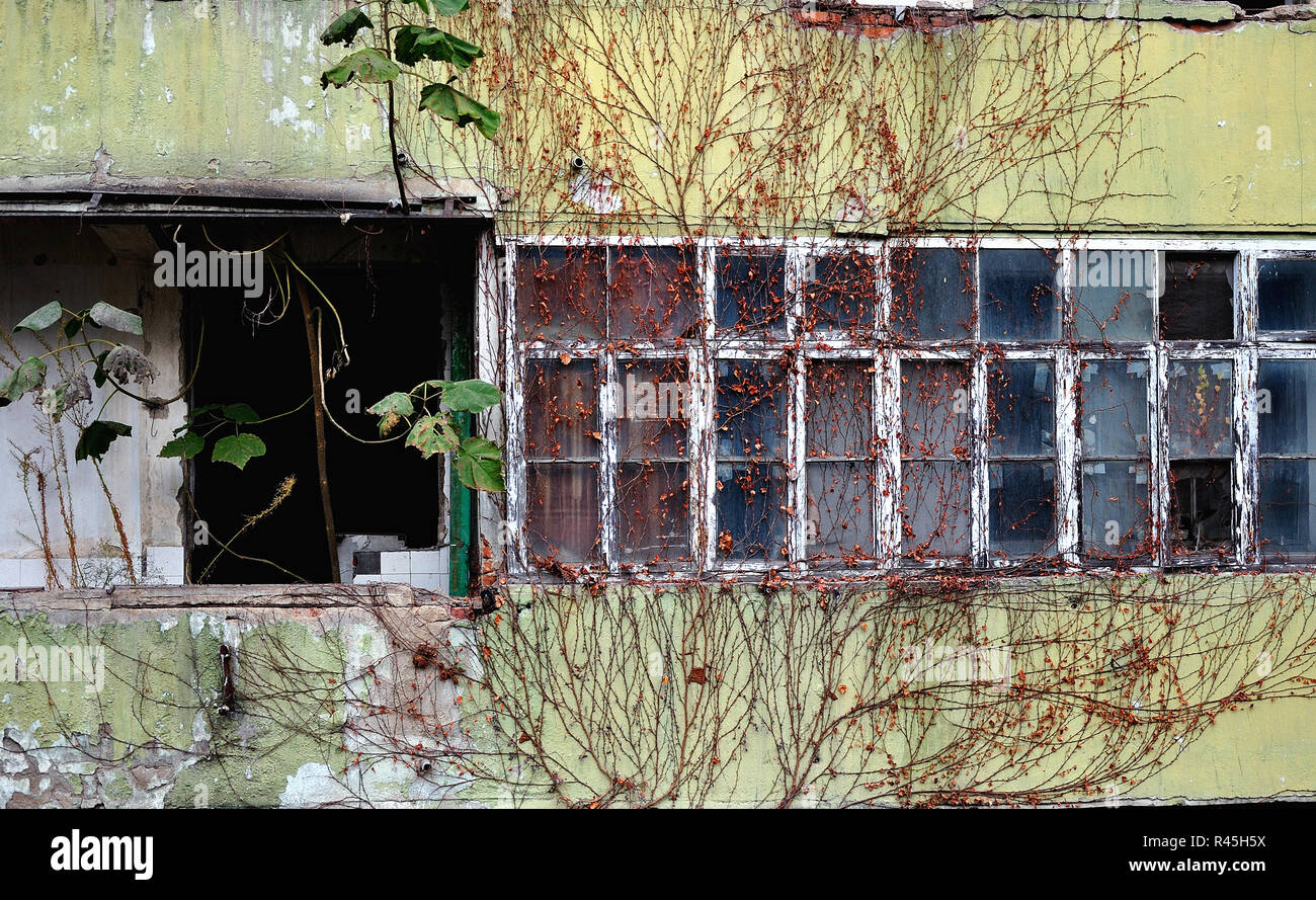 Retro broken window Stock Photo - Alamy