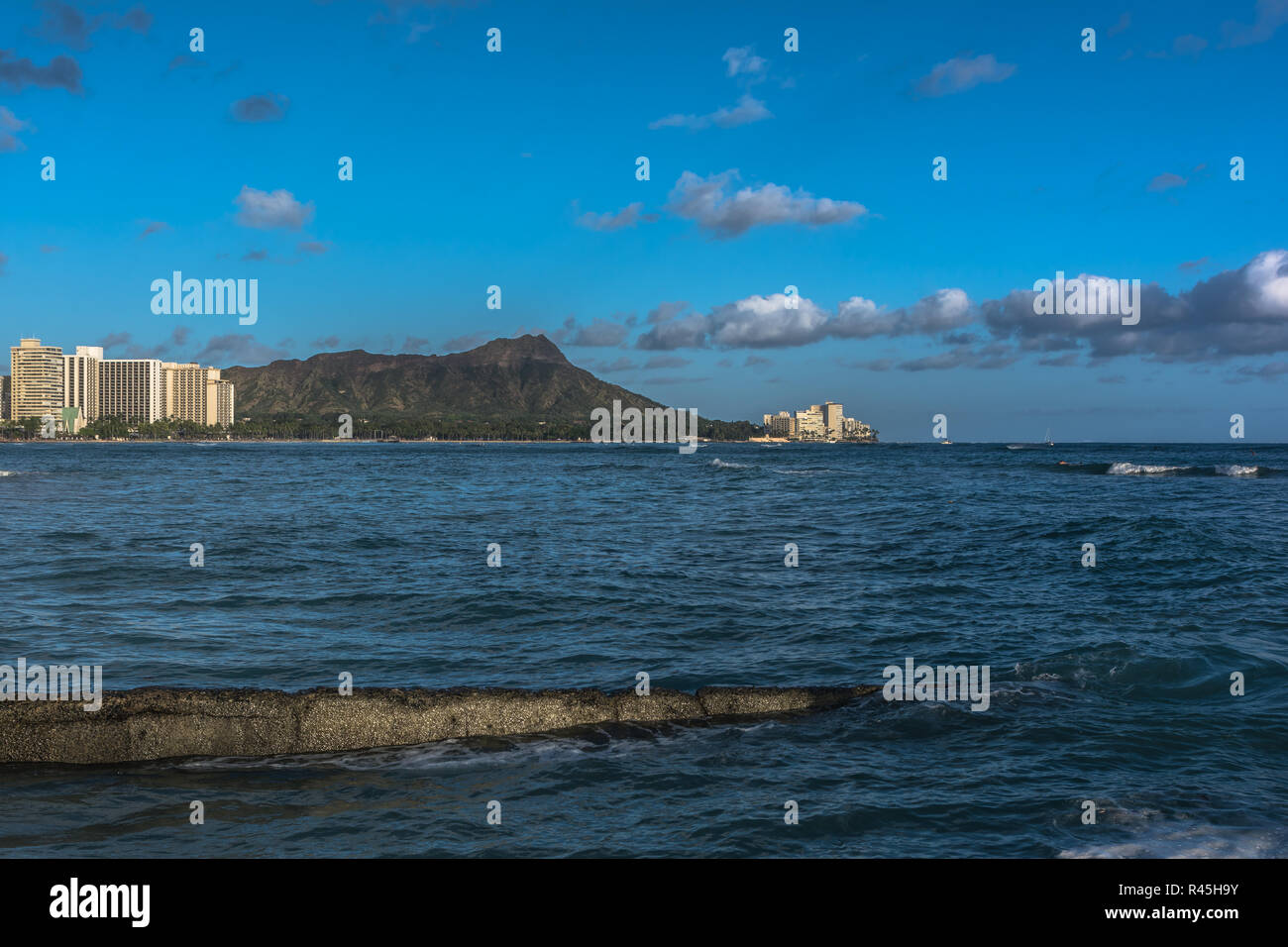 Oahu sunset mountain hi-res stock photography and images - Alamy