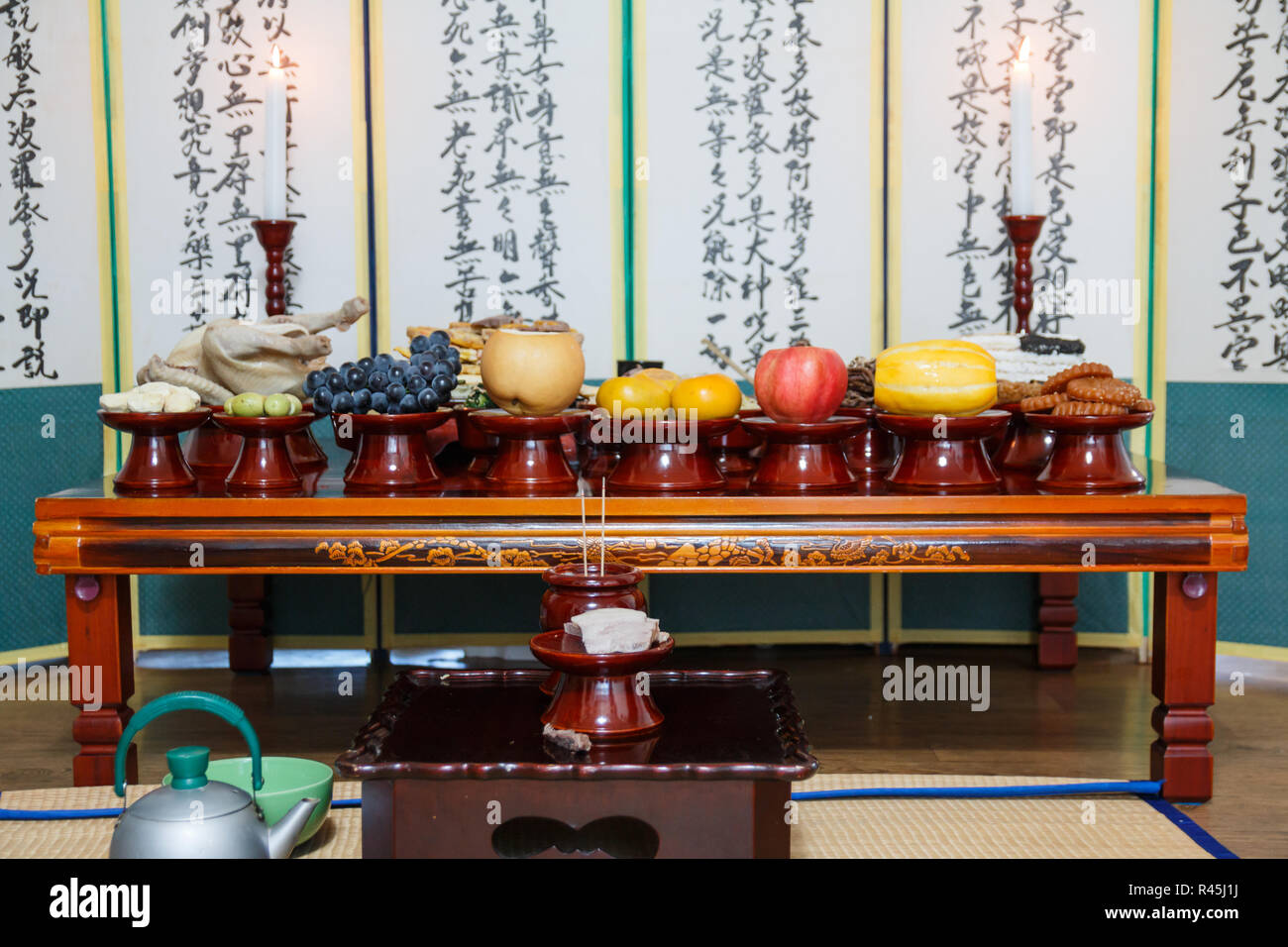 table setting for Korean traditional memorial ritual Stock Photo - Alamy
