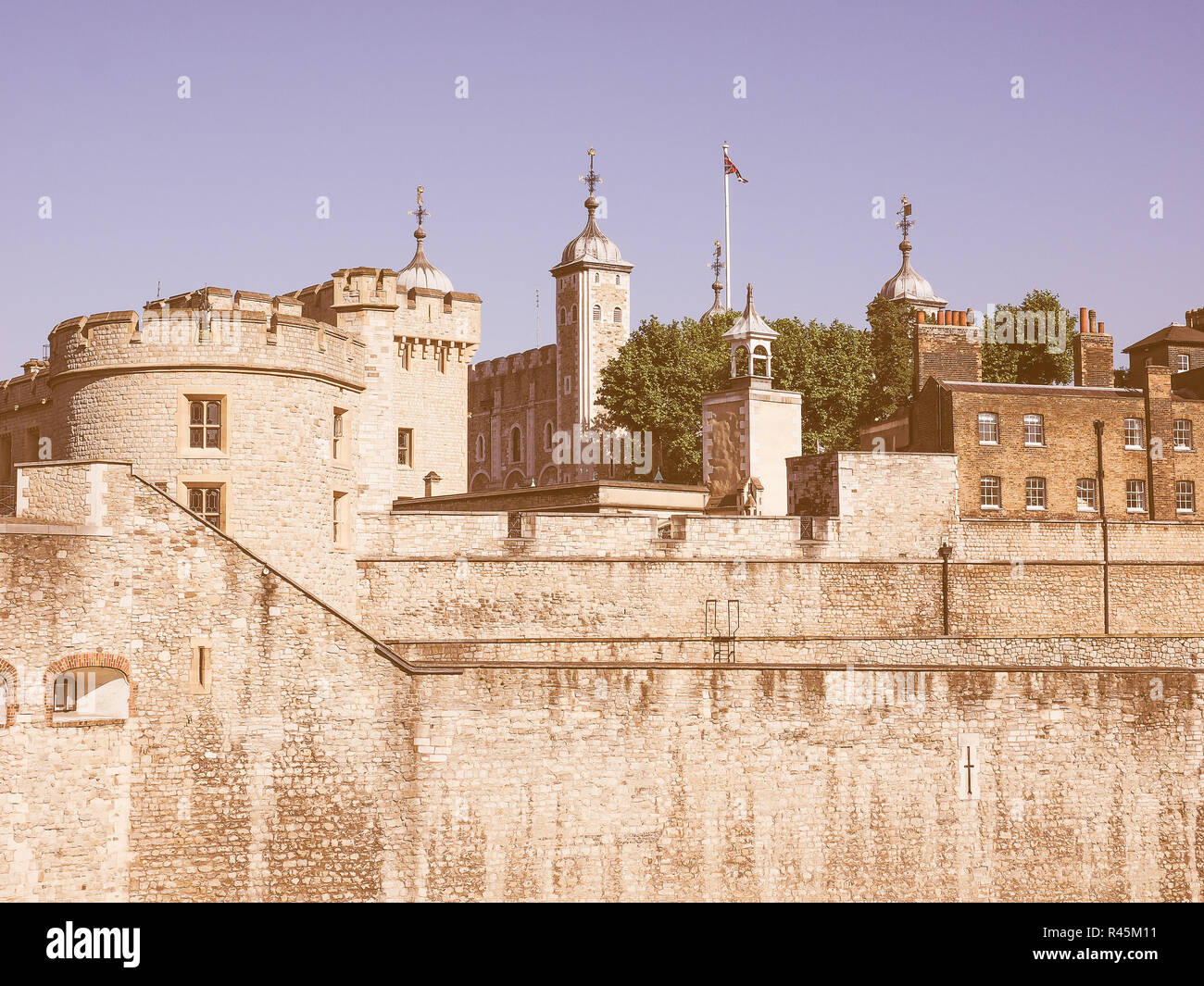 Retro looking tower london hi-res stock photography and images - Alamy