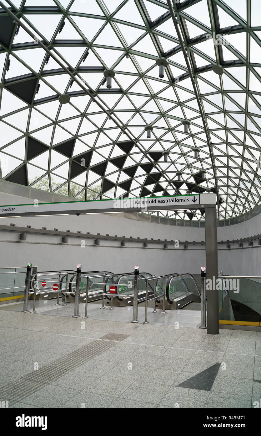Metro station Budapest Stock Photo - Alamy