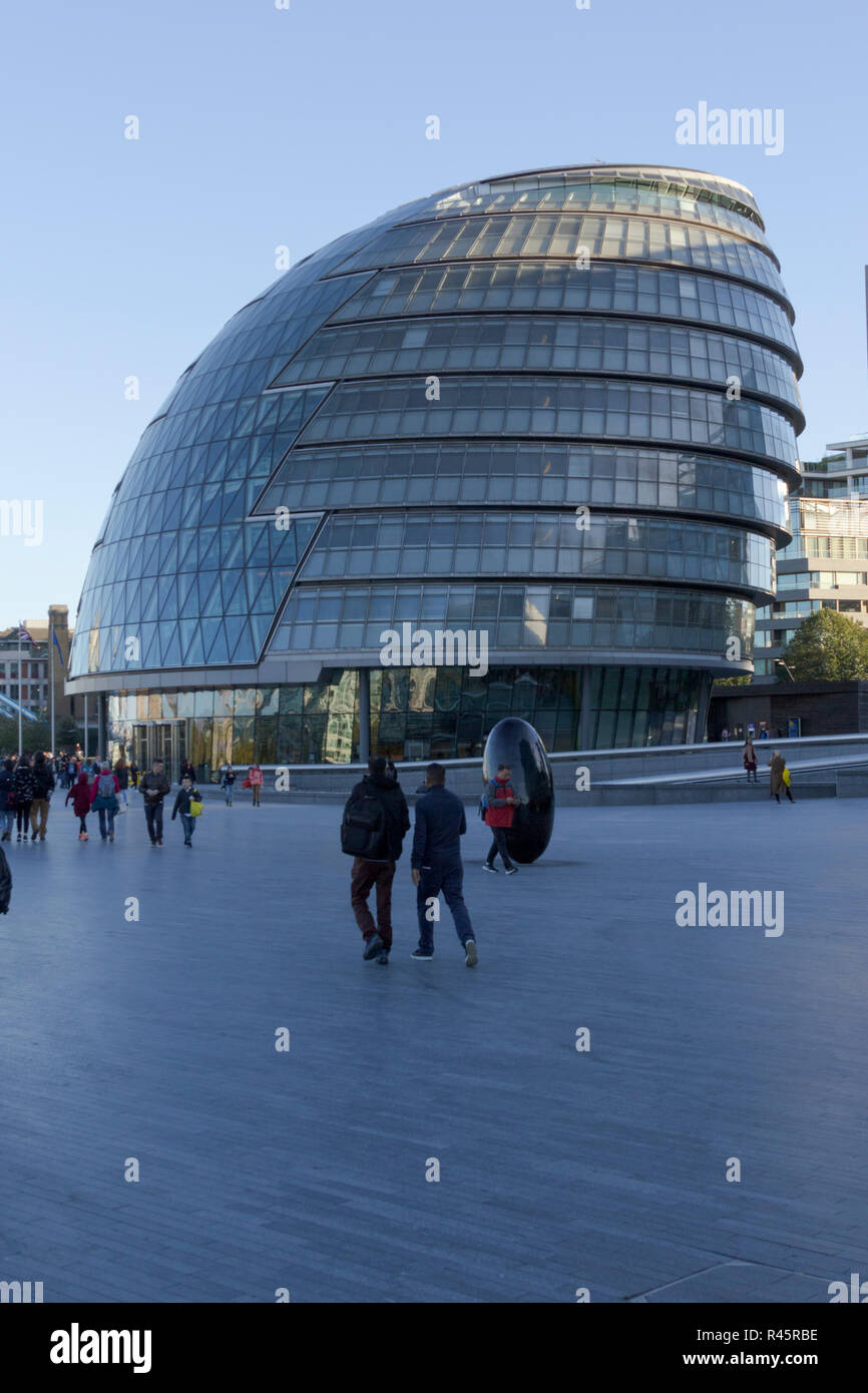 City hall and the scoop hi-res stock photography and images - Alamy