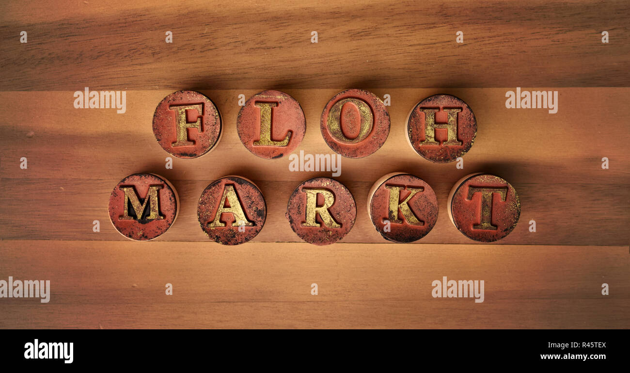 Jumble sale hi-res stock photography and images - Alamy