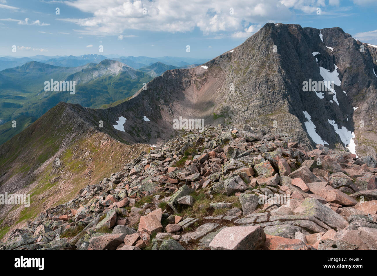 Carn mor dearg arete hi-res stock photography and images - Alamy