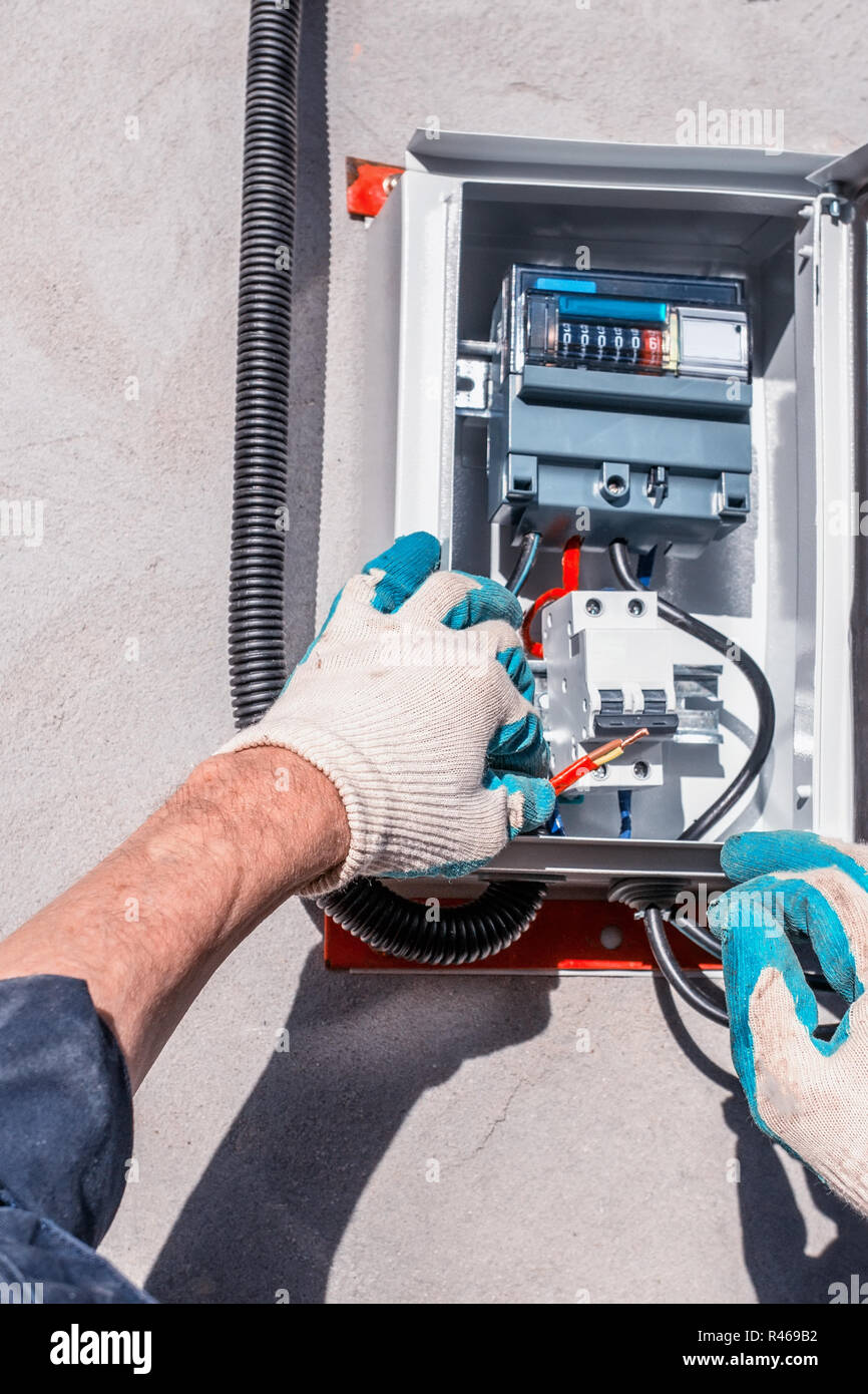 Replacing the old electricity meter with a new one. Repair of ...