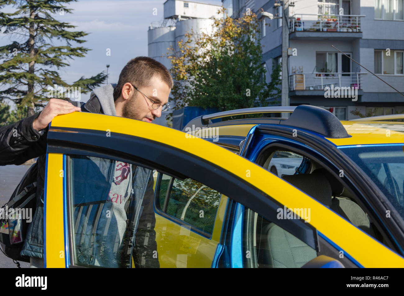 Getting into cab hi-res stock photography and images - Alamy