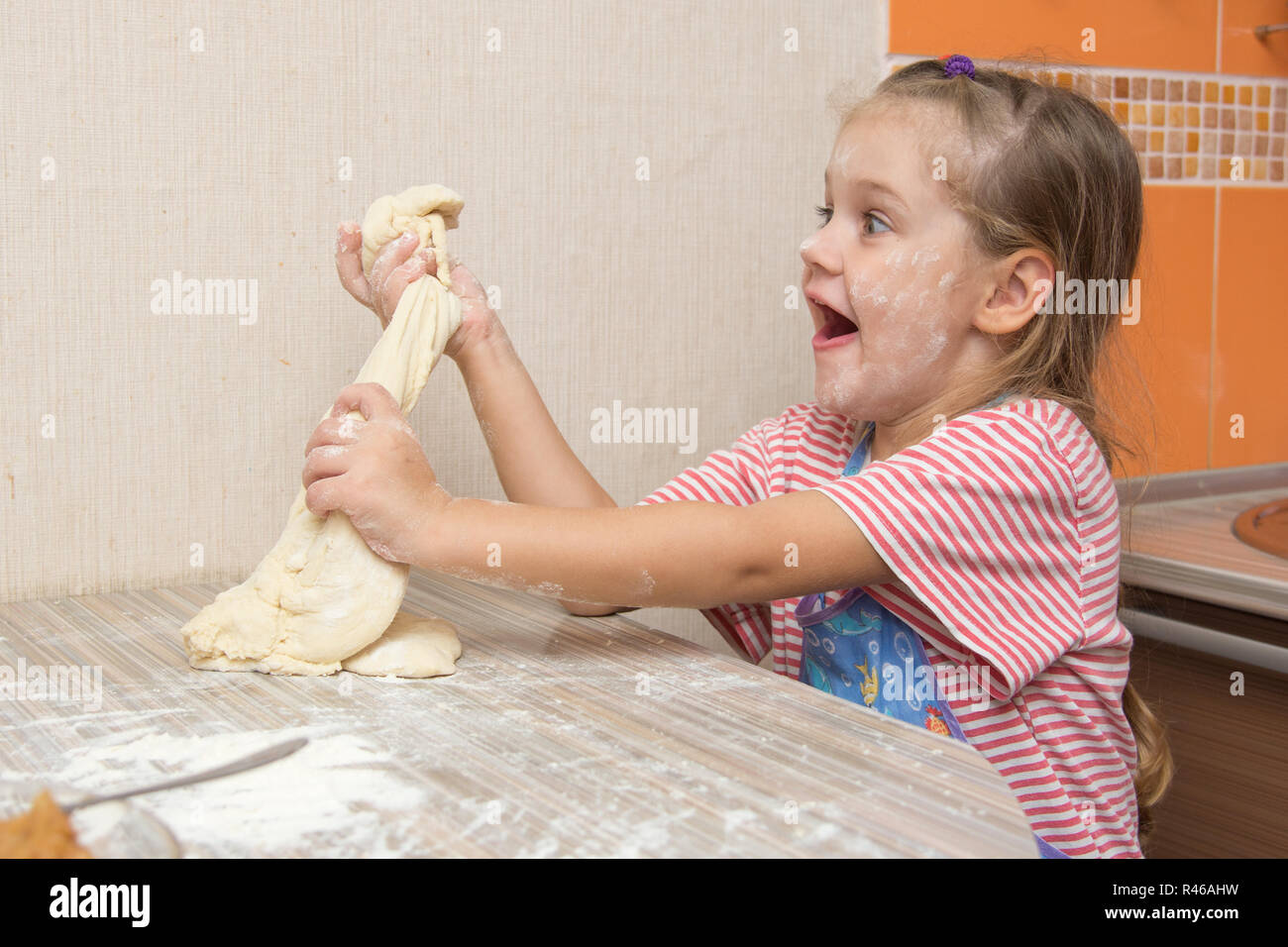 Dough rollers hi-res stock photography and images - Alamy