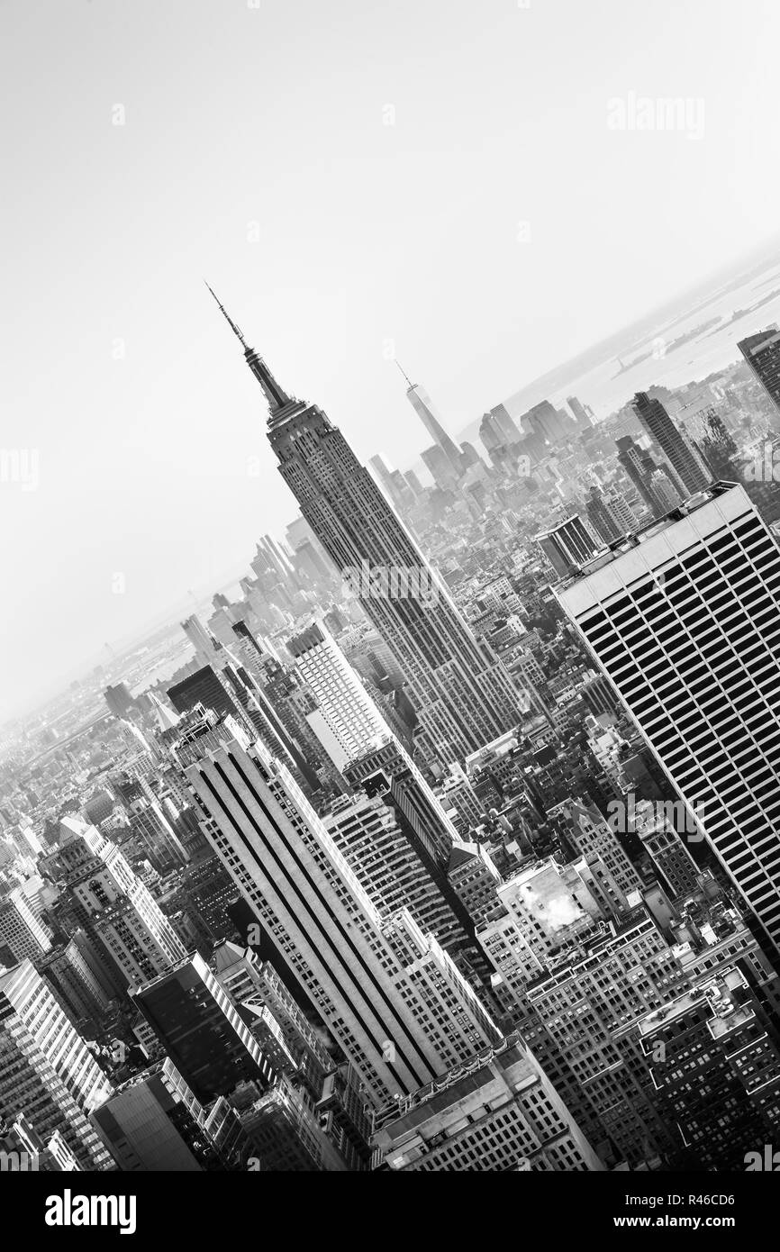 Panoramic new york vertical Black and White Stock Photos & Images - Alamy