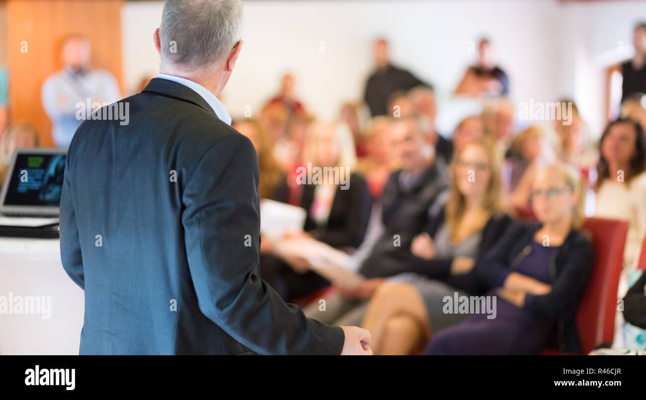 Speaker at Business Conference and Presentation Stock Photo - Alamy