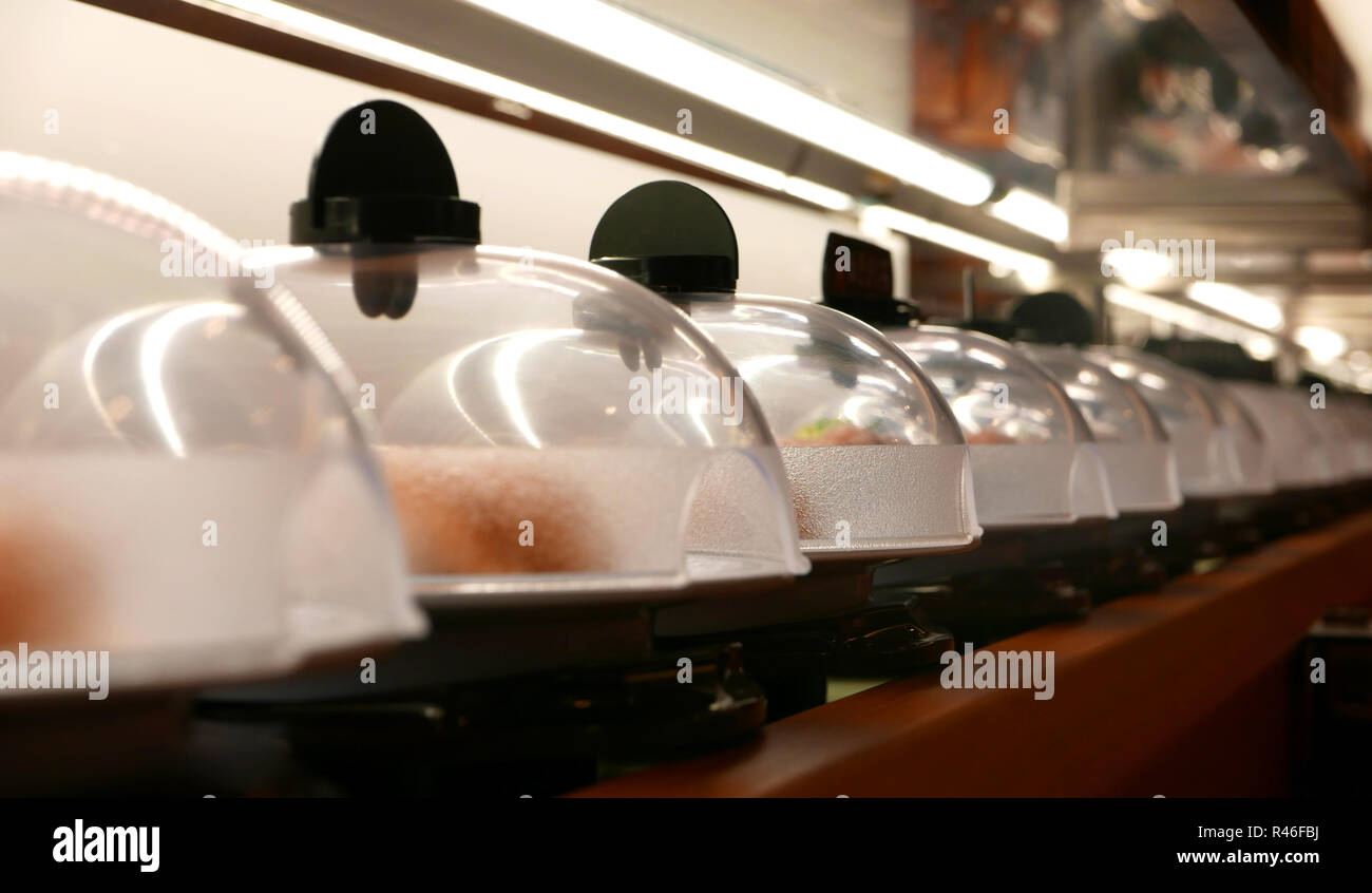 Moving sushi restaurant hi-res stock photography and images - Alamy
