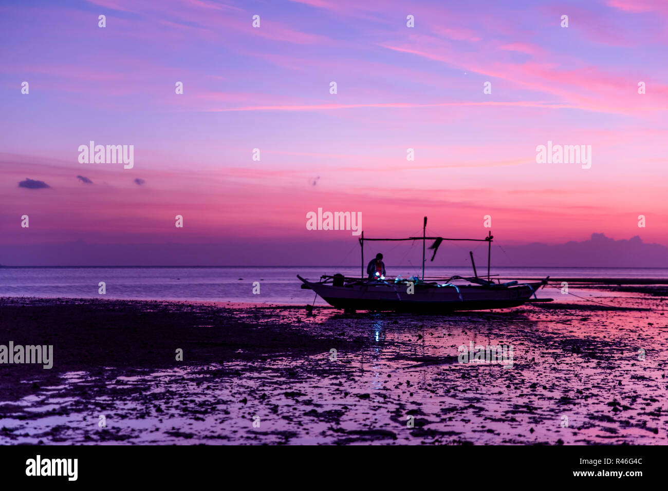 Sunset at Lakawon Beach Resort, Cadiz, Negros Occidental, Phlippines ...