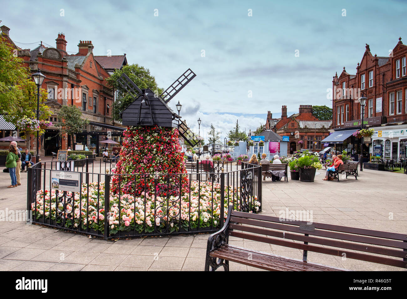 Lytham square hi-res stock photography and images - Alamy