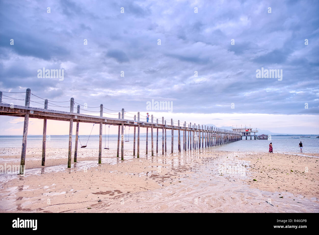 Sunrise at Lakawon Beach Resort, Cadiz, Negros Occidental, Phlippines ...