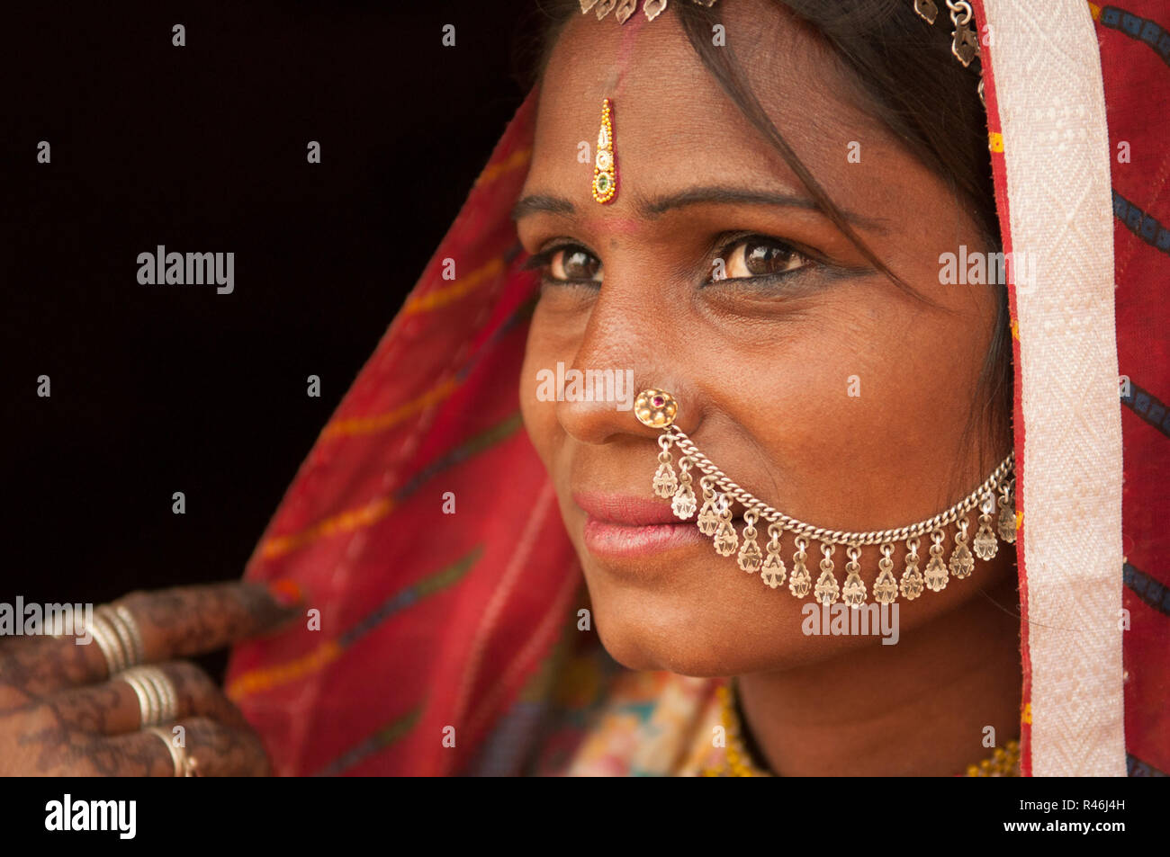 Portrait Indian Woman Bindi Henna High Resolution Stock Photography and ...