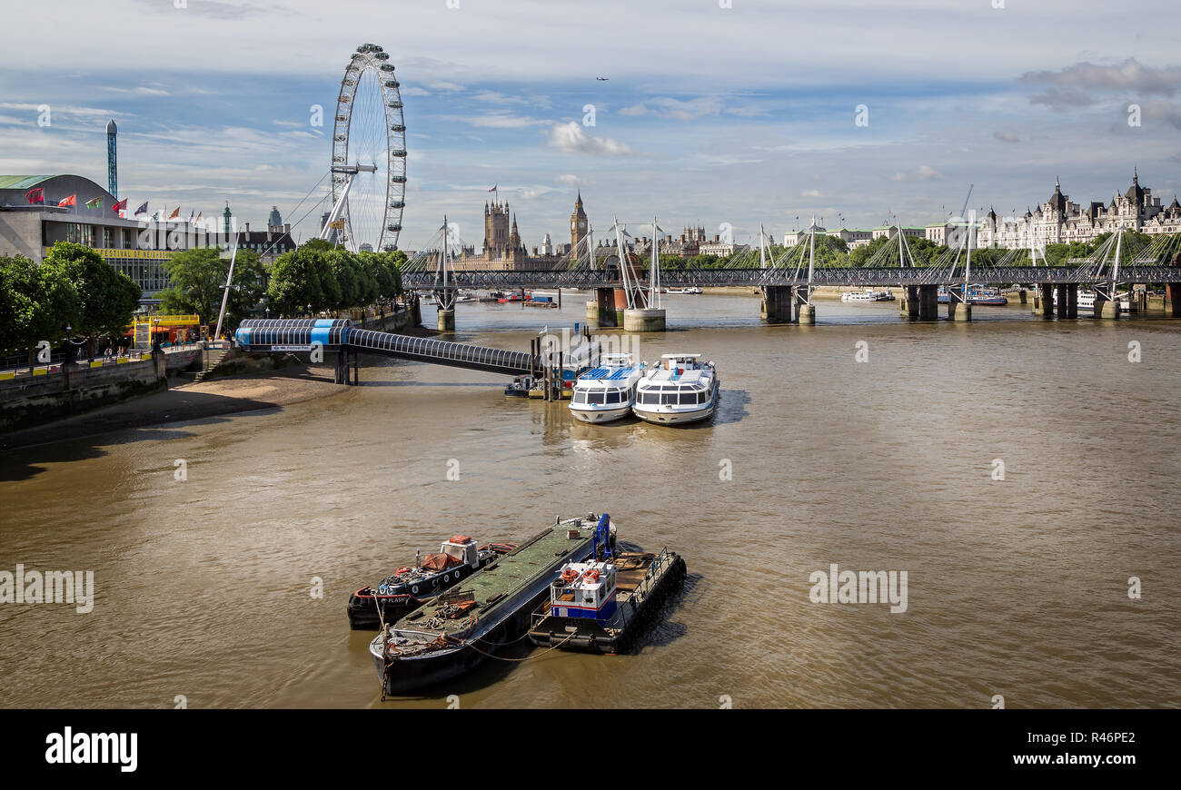 Houses of Parliament, Hungerford & Golden Jubilee bridges and the ...