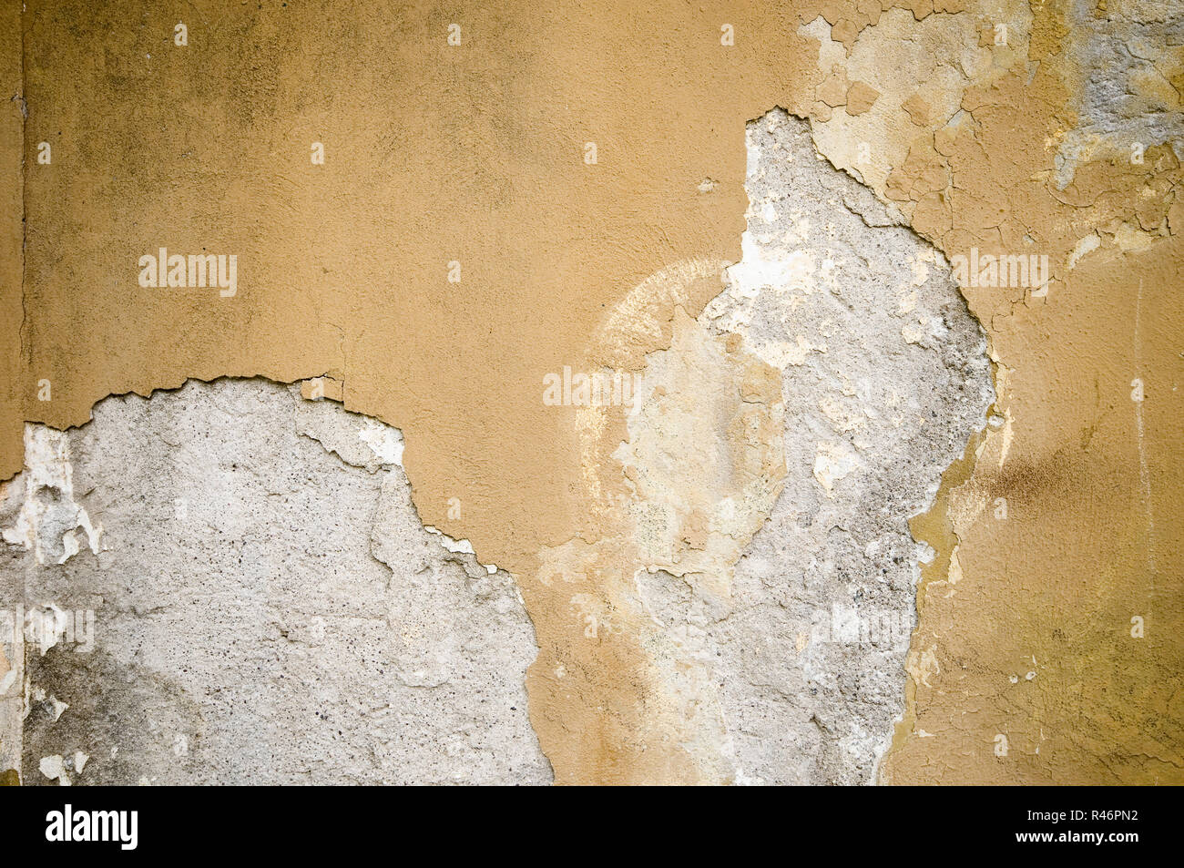 yellow plaster damaged Stock Photo - Alamy