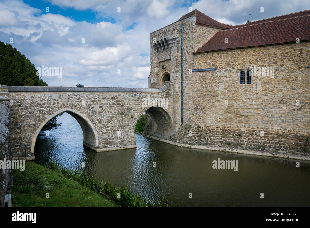 Leeds Castle Gatehouse Stock Photo - Alamy