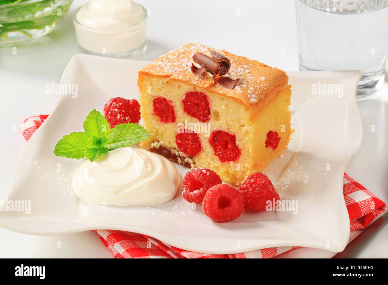 Raspberry sponge cake Stock Photo - Alamy