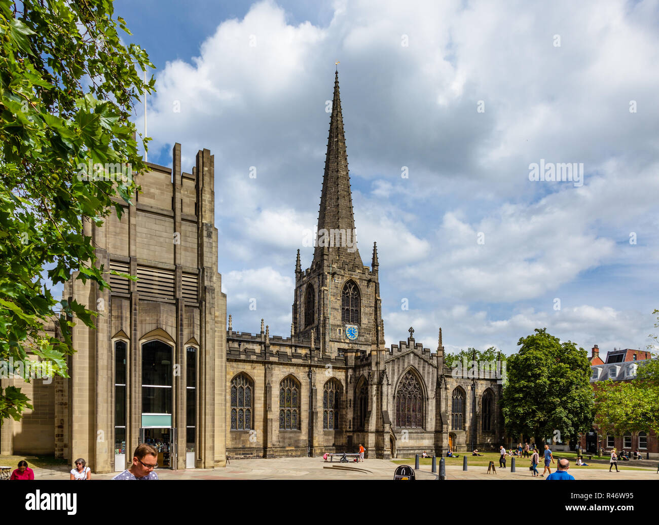 Sheffield cathedral church hi-res stock photography and images - Alamy