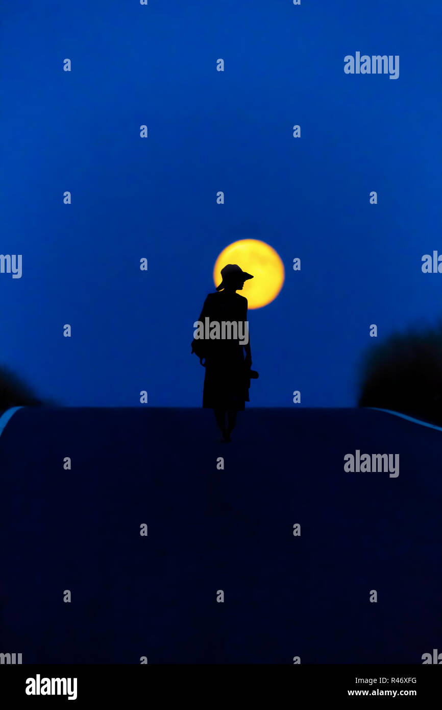 Moon light woman walking hi-res stock photography and images - Alamy