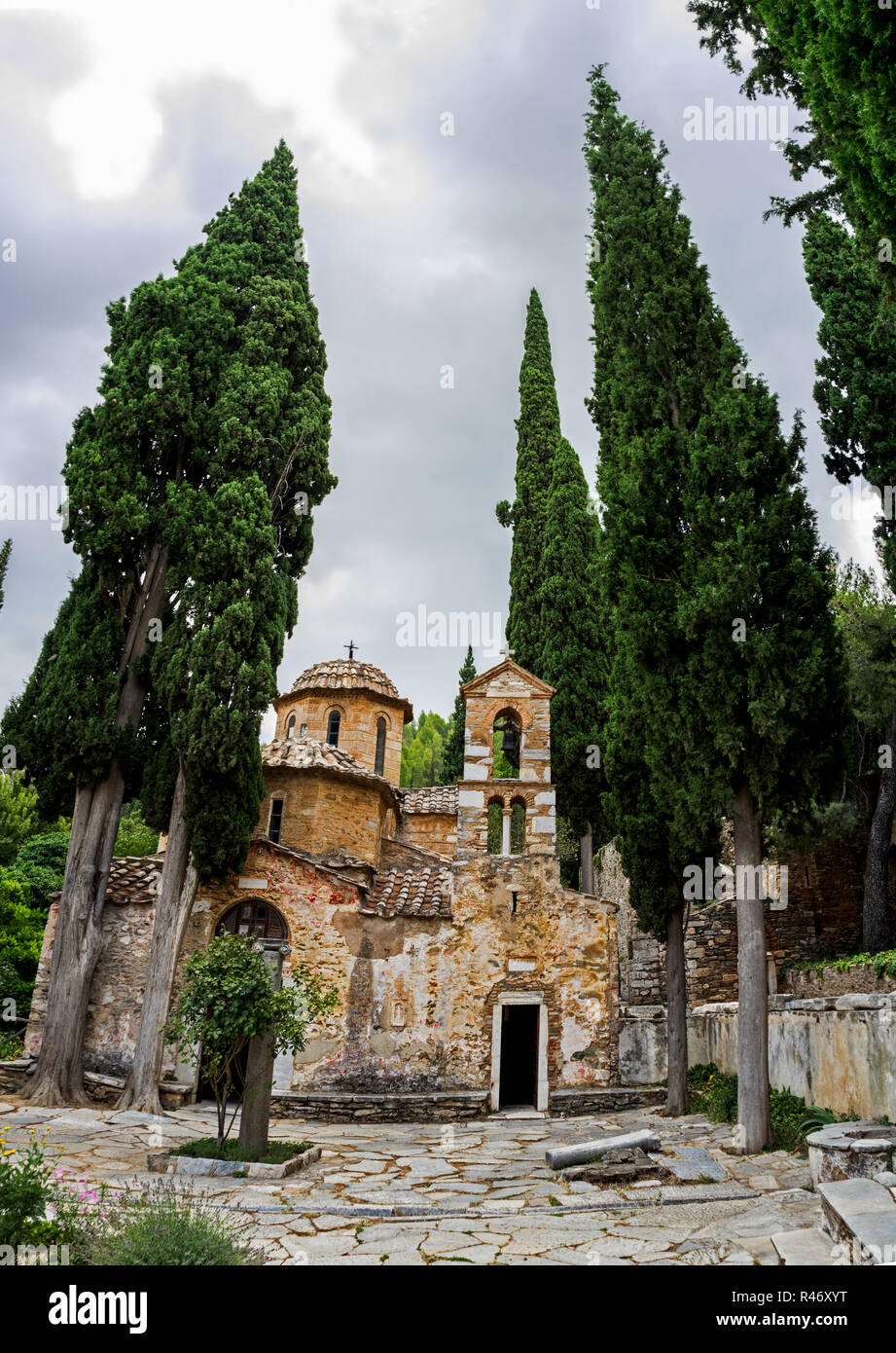Kaisariani, Byzantine monastery at Hymettus mountain, near Athens ...