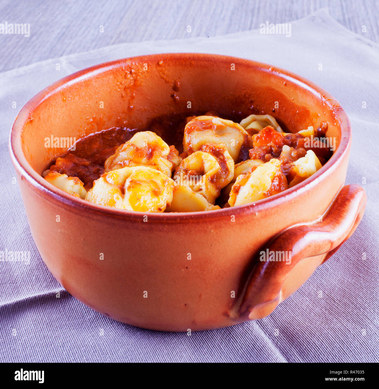 Raw agnolotti hi-res stock photography and images - Alamy