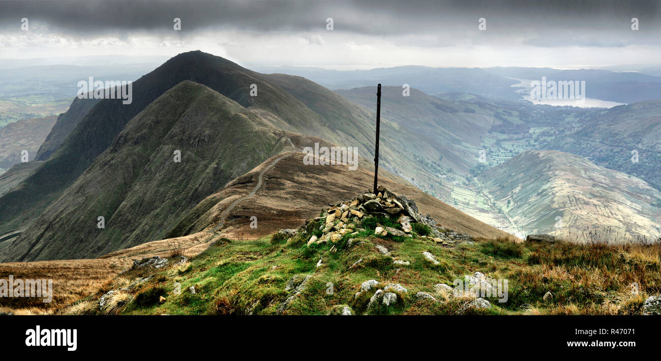 Ill Bell from the ridge of the Kentmere Round, Cumbria, England Stock ...